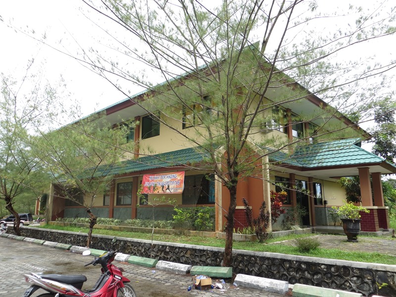 UNIVERSITAS BORNEO TARAKAN - annibuku.com