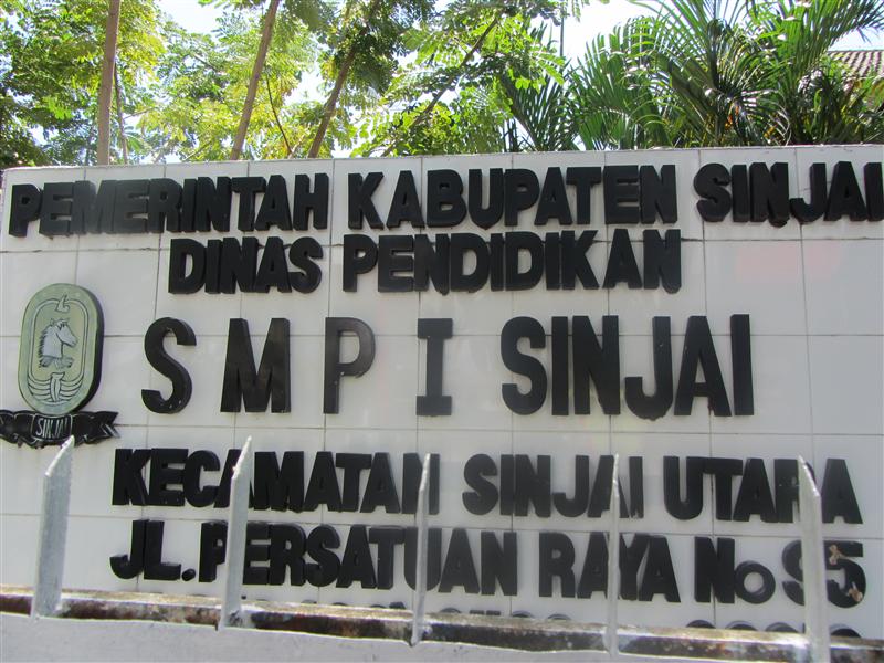 SMP NEGERI 1 SINJAI - annibuku.com
