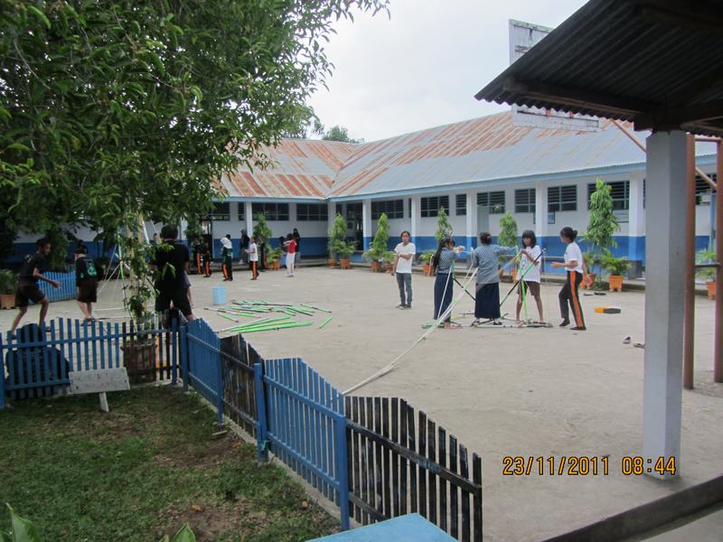 SMP NEGERI 17 MAKASSAR - annibuku.com