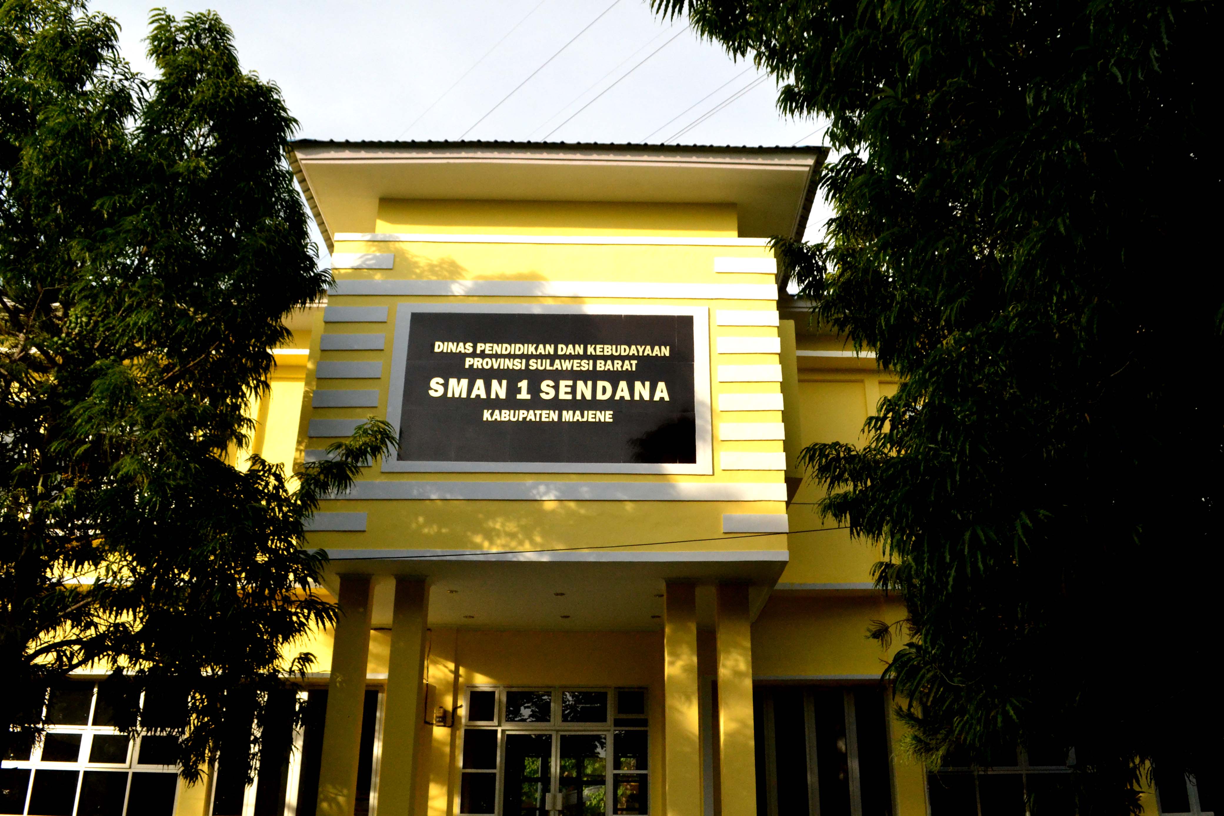 SMAN 1 SENDANA - annibuku.com
