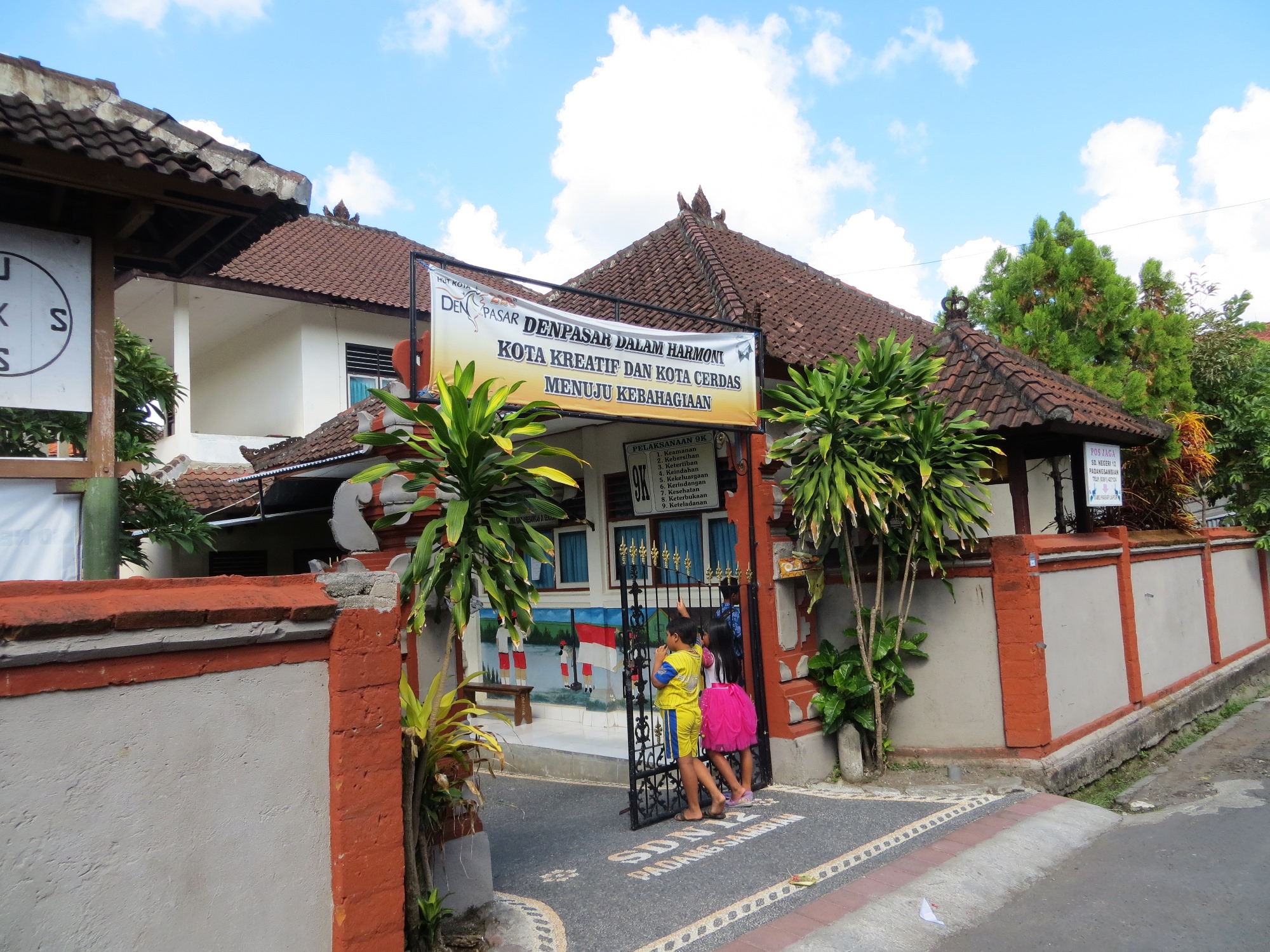 SD NEGERI 12 PADANG SAMBIAN - annibuku.com