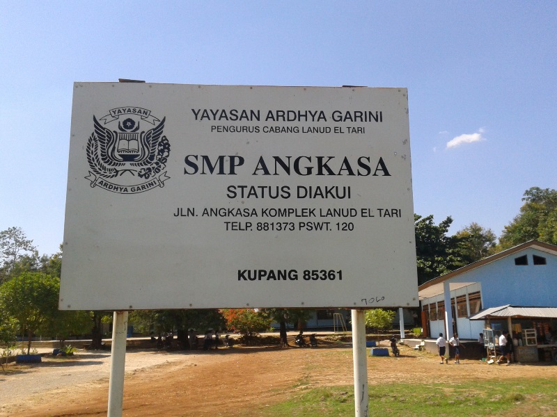 SMP ANGKASA - annibuku.com