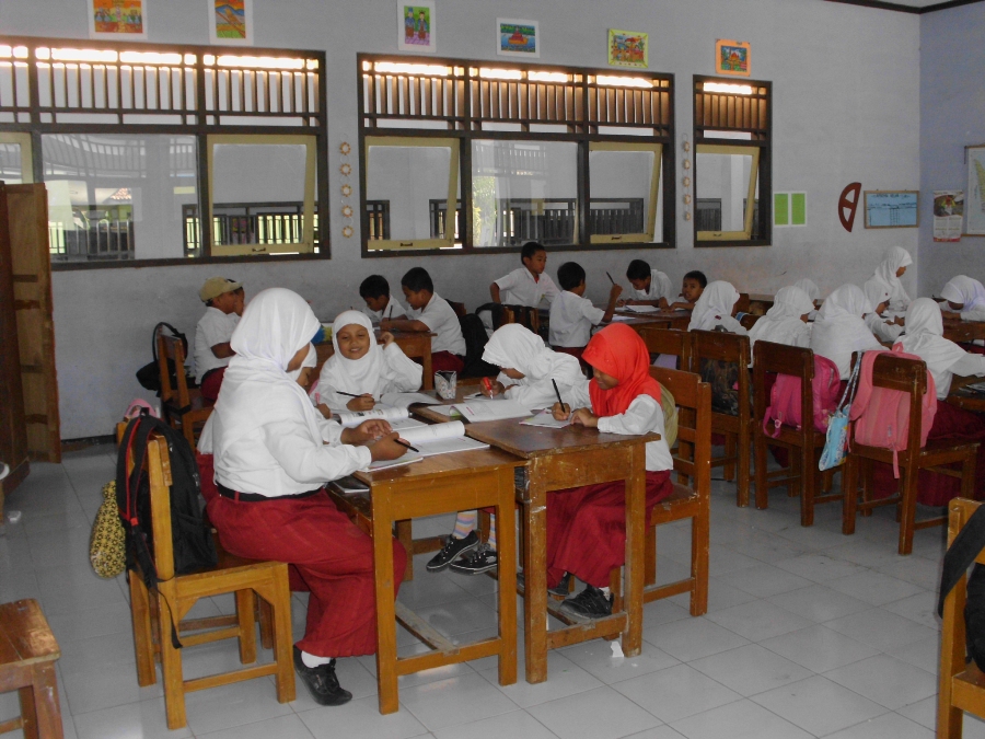 MIN KARANGANOM - annibuku.com