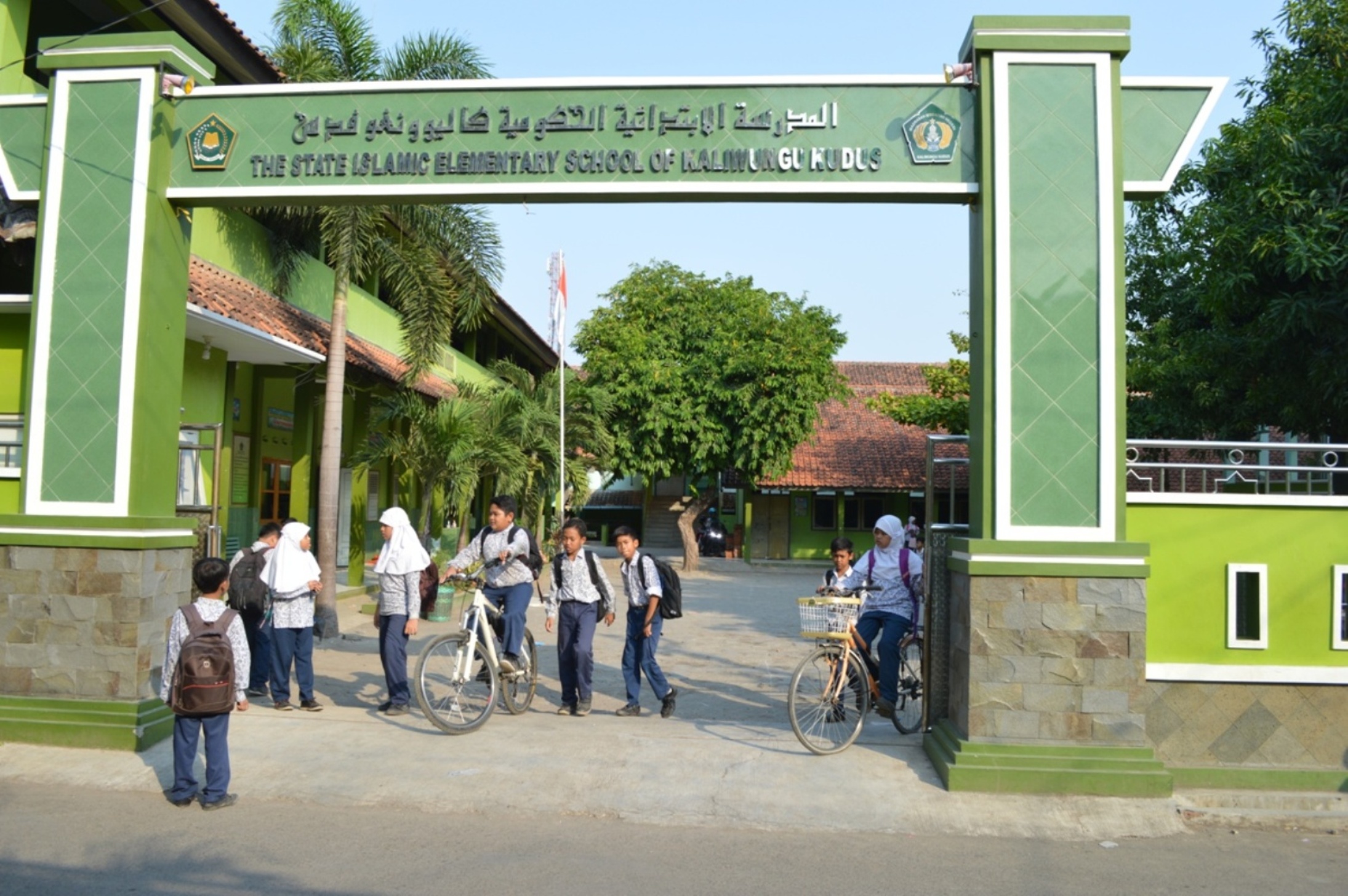 MIN KALIWUNGU KUDUS - annibuku.com