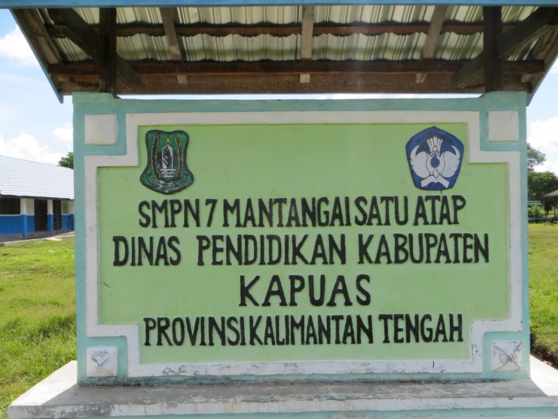 SMP NEGERI 7 MANTANGAI SATU ATAP - annibuku.com