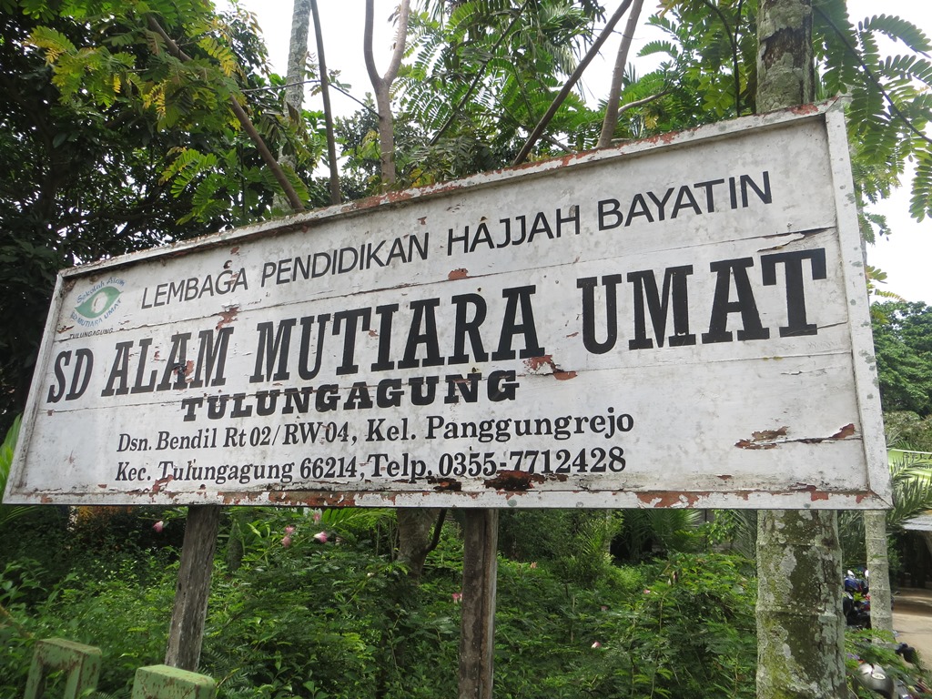 SD ALAM MUTIARA UMAT - annibuku.com