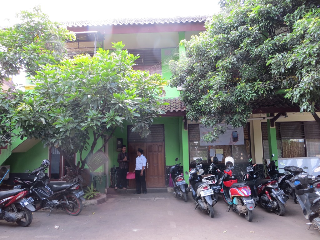 SMAN 12 KOTA DEPOK - annibuku.com
