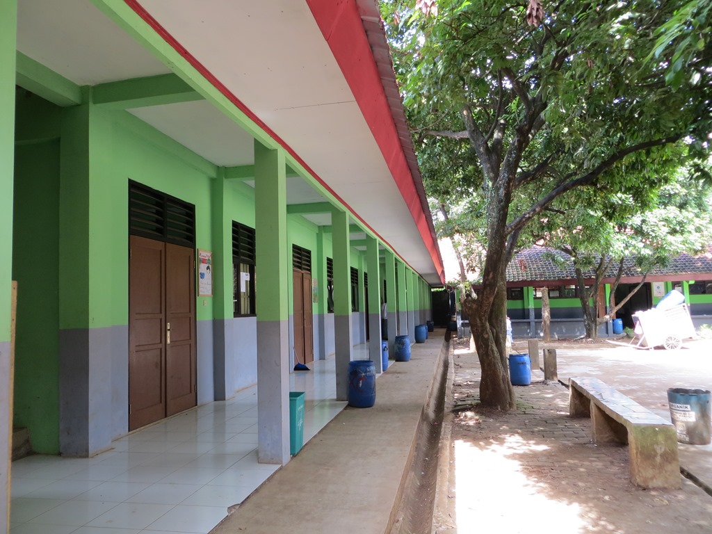 SMAN 12 KOTA DEPOK - annibuku.com