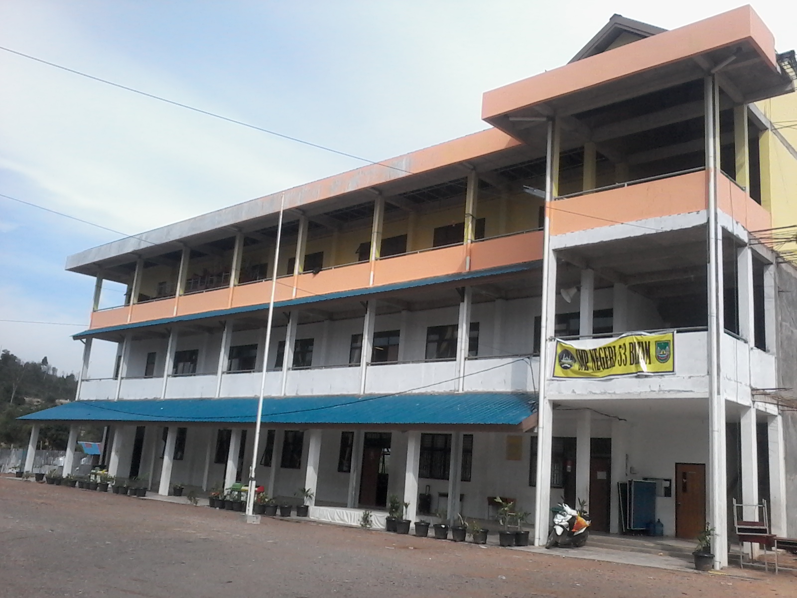 SMPN 53 Batam - annibuku.com