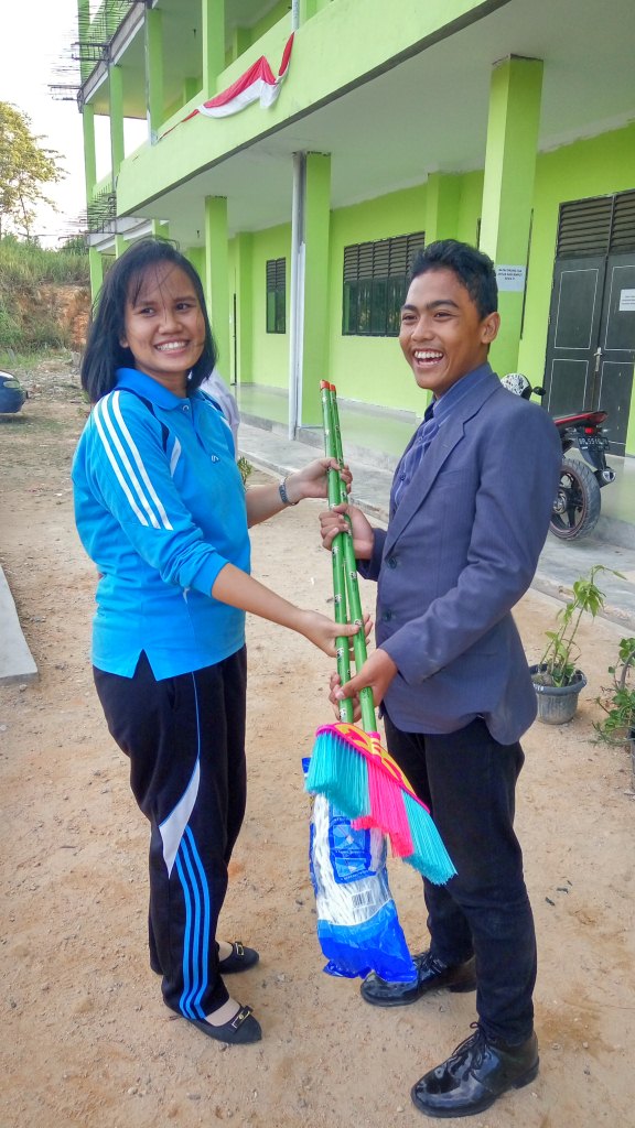 SMAN 19 BATAM - annibuku.com
