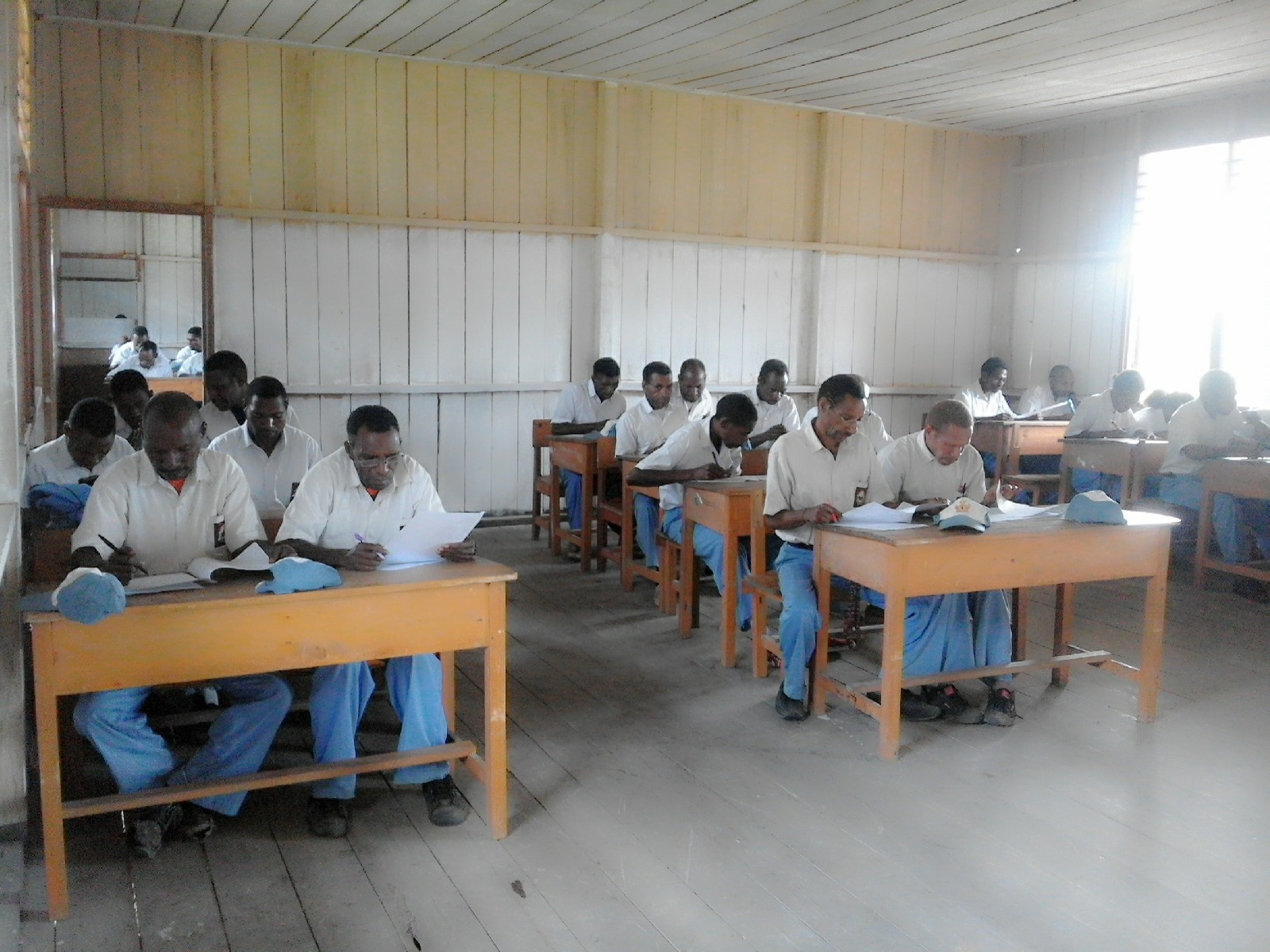 SMA NEGERI ANGGI GIDA - annibuku.com