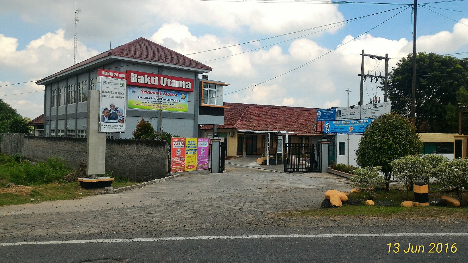 SMK BAKTI UTAMA PATI - annibuku.com