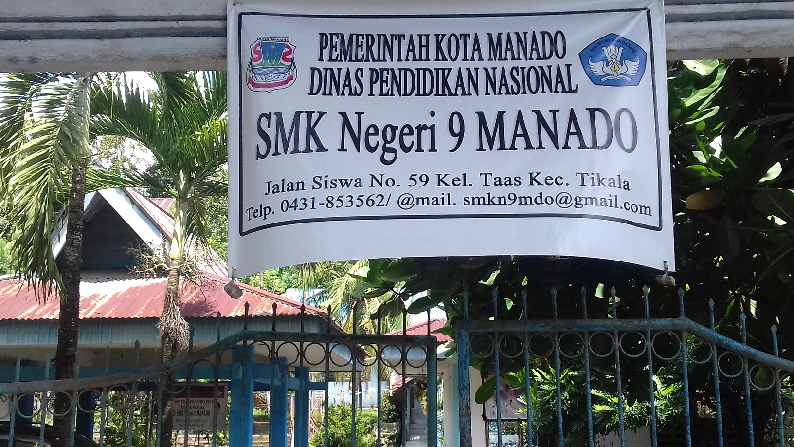 SMK NEGERI 9 MANADO - annibuku.com