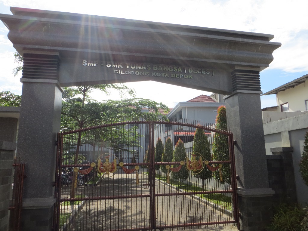 SMP TUNAS BANGSA - annibuku.com