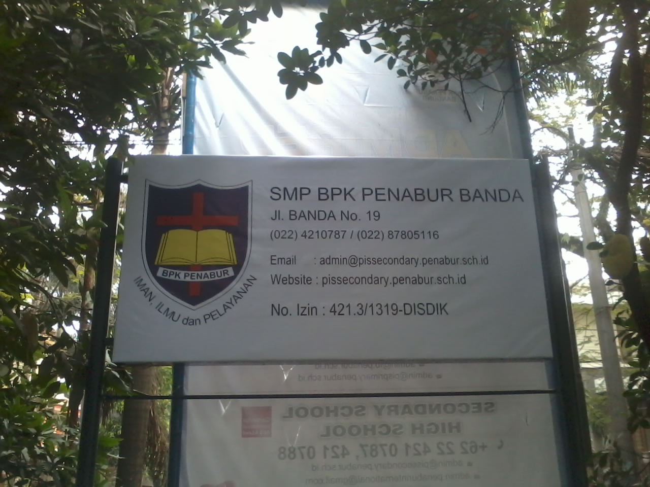 SMP BPK PENABUR BANDA - annibuku.com