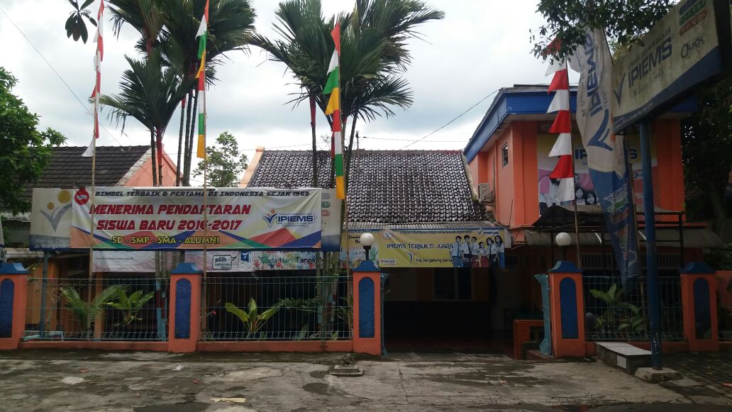 Lembaga Bimbingan Belajar IPIEMS - annibuku.com
